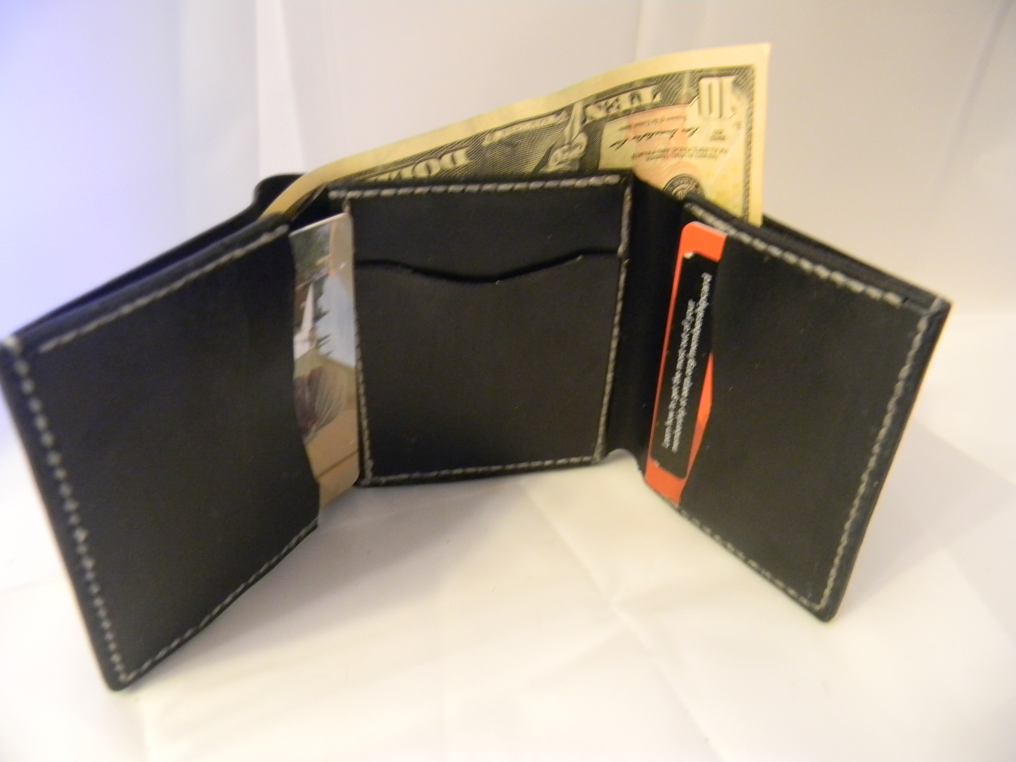 Tooled Black Tri-fold Wallet - Simoncic Leather